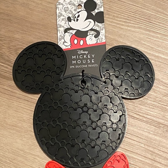 Disney | Kitchen | New Disney Mickey Minnie Trivet Set | Poshmark